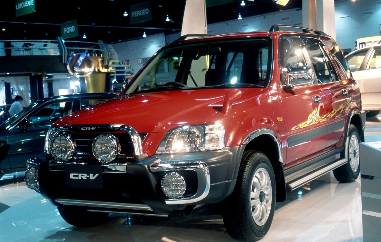 รถเด่นในความทรงจำ!! Honda CR-V Gen 1 ต้นกำเนิดเอสยูวีเล็ก….ขวัญใจคนเมืองยุค 90 | AUTODEFT ข่าว ...